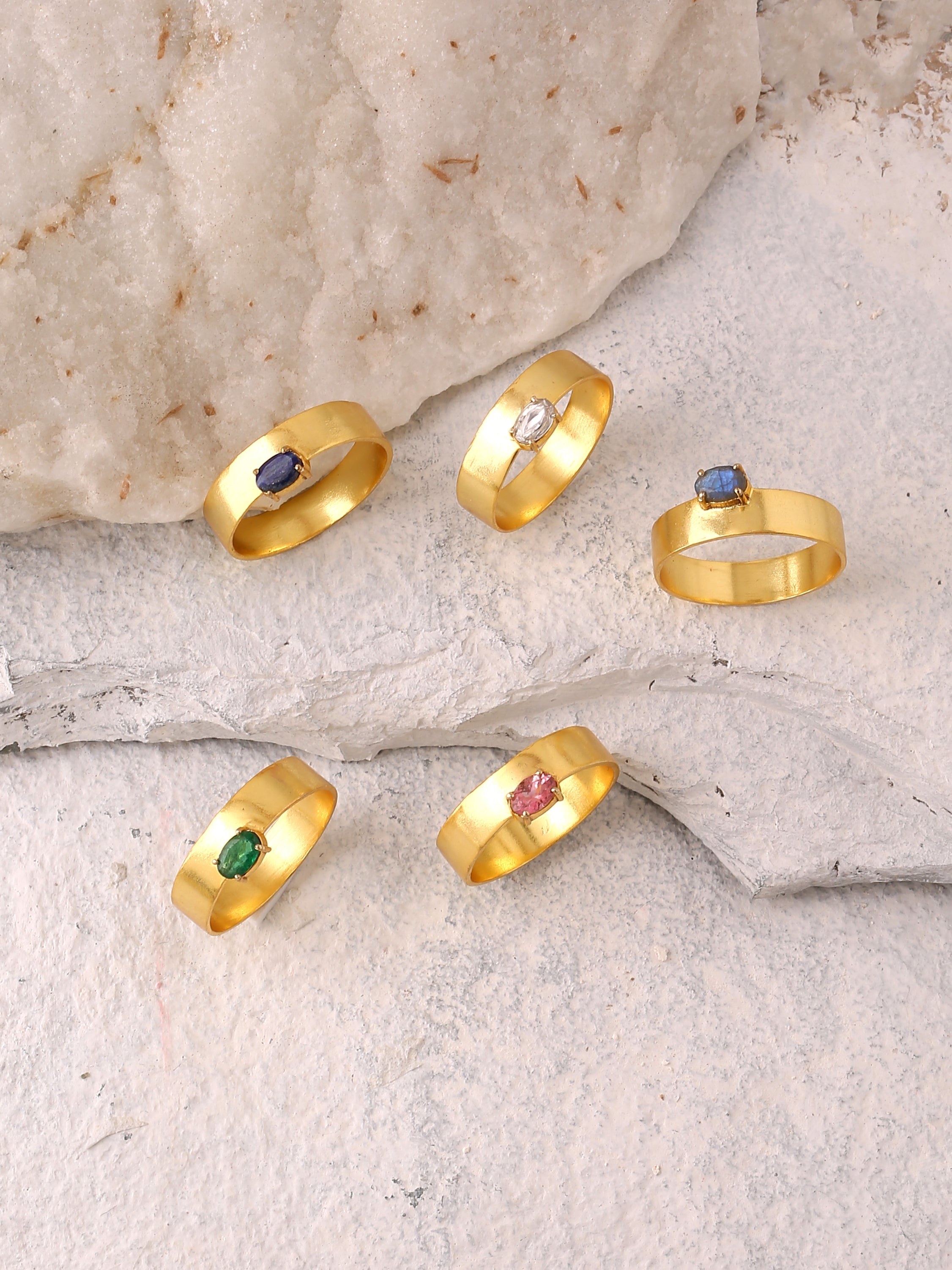Minimal Gemstone Ring